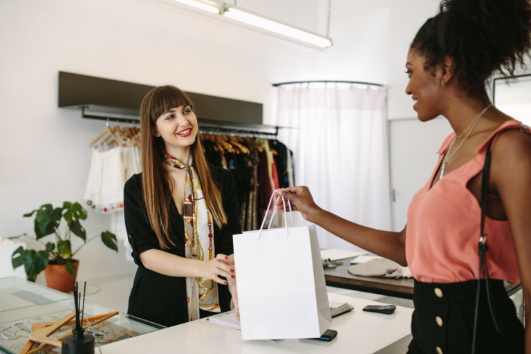 9 QUALITIES OF A SUCCESSFUL LINGERIE STORE ASSOCIATE | PDL Distributors